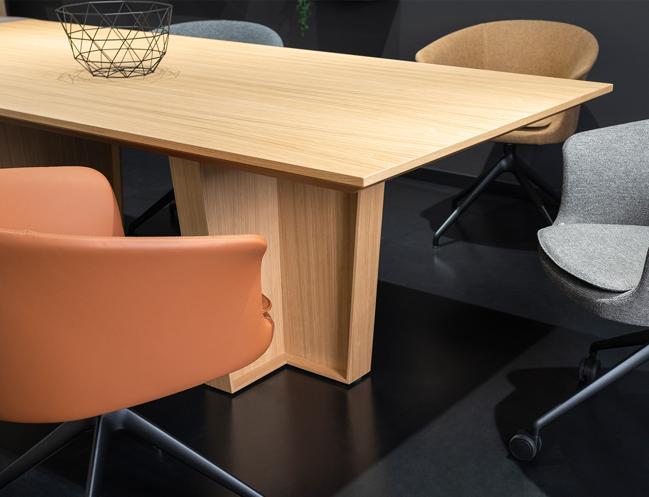 Stoły konferencyjne Gravos